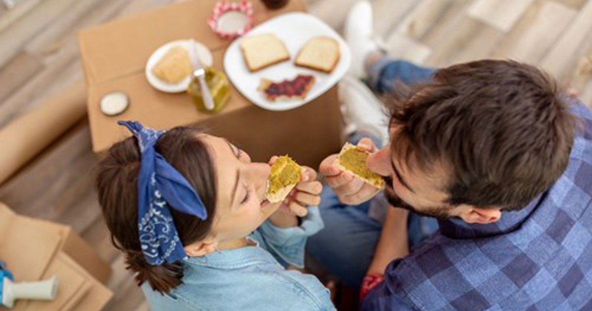 Moving meals: 5 snacks to keep your energy up | Storage King